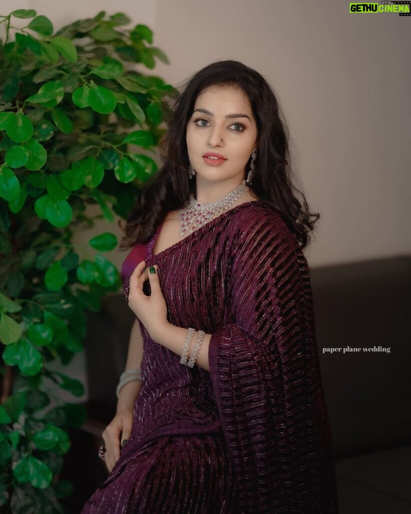 Actress Malavika Menon HD Instagram Photos and Wallpapers January 2024 ...