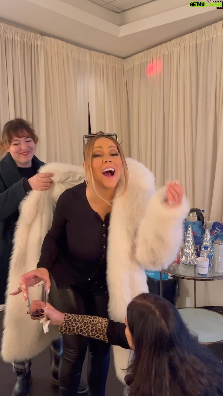 Actress Mariah Carey HD Instagram Photos and Wallpapers December 2022 ...