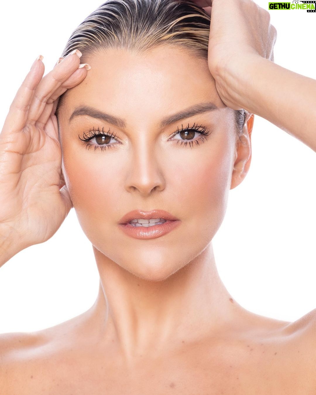 Actress Marjorie de Sousa HD Instagram Photos and Wallpapers April 2023 ...