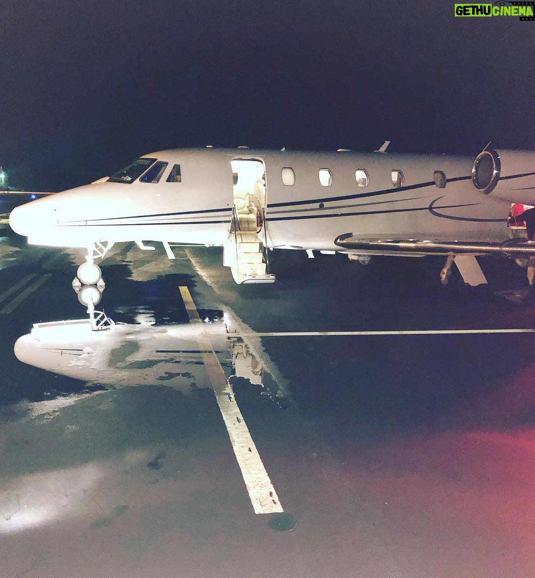 Mark Calaway Instagram – Landed late last night…must be meeting with ...