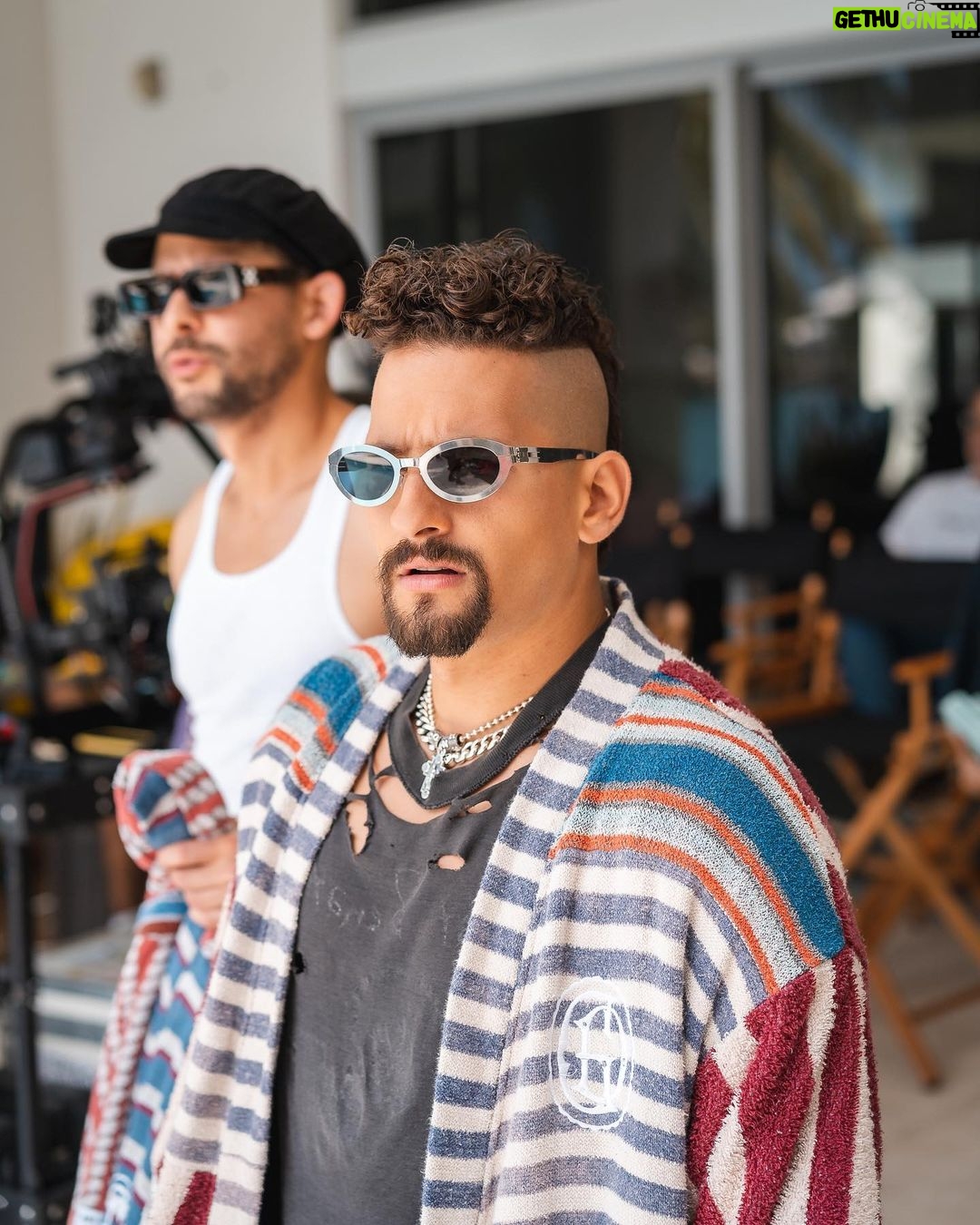 Mauricio Montaner Instagram – 👽 | Gethu Cinema