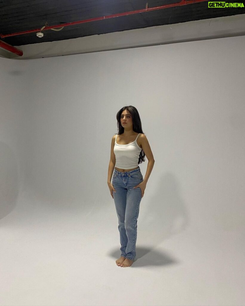 Actress Mayan ElSayed HD Instagram Photos and Wallpapers June 2023 ...