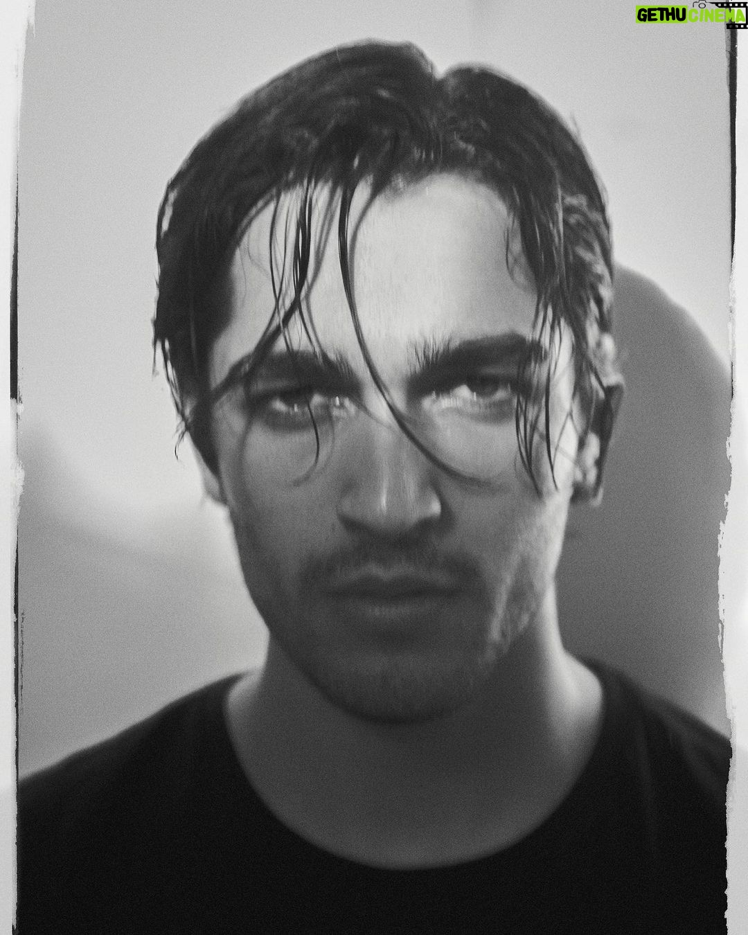 Actor Mert Ramazan Demir HD Instagram Photos and Wallpapers February ...