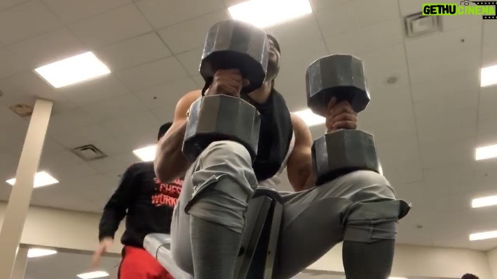 Method Man Instagram – 115 lbs incline chest press!! Progression! # ...