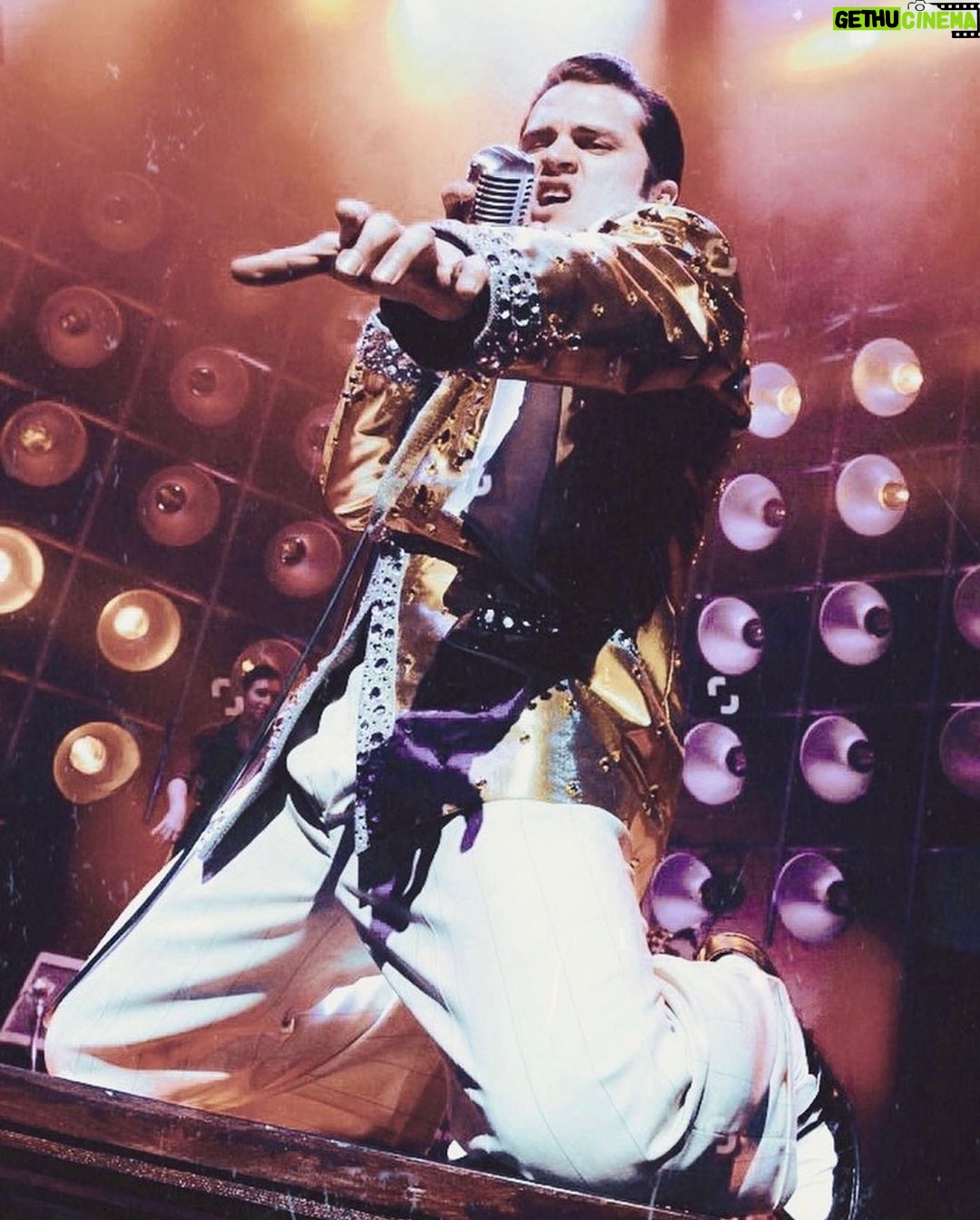 Michael Malarkey Instagram – throwback to 2011 as #elvispresley in the ...