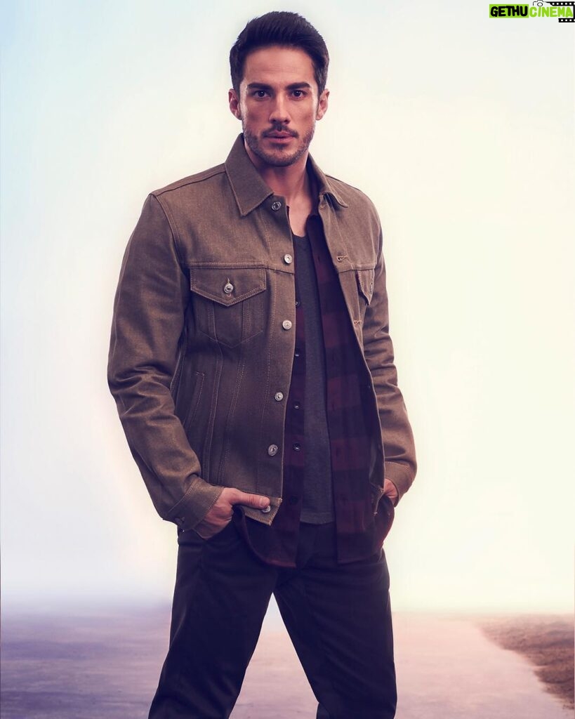 Actor Michael Trevino HD Instagram Photos and Wallpapers November 2018 ...