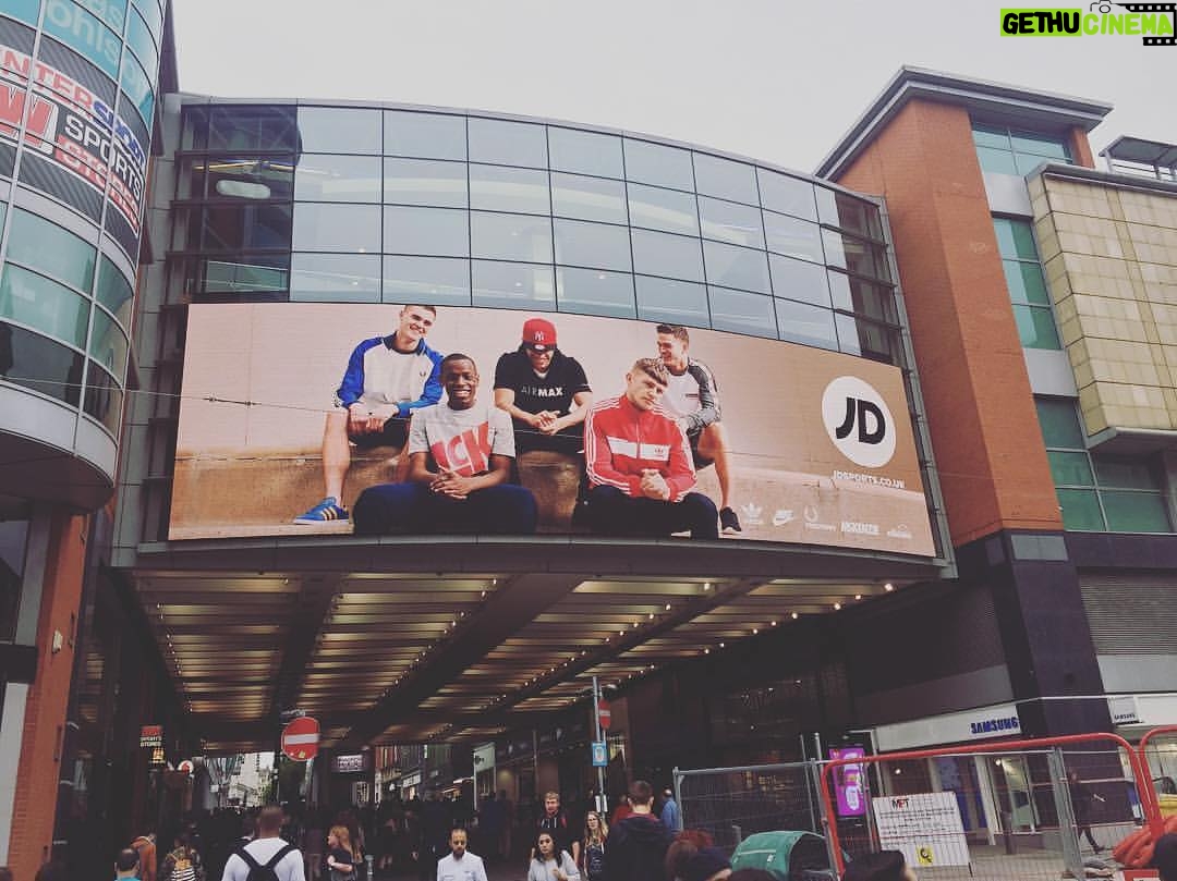 Micheal Ward Instagram – Billboard in Manchester👊🏾 JD summer campaign ...