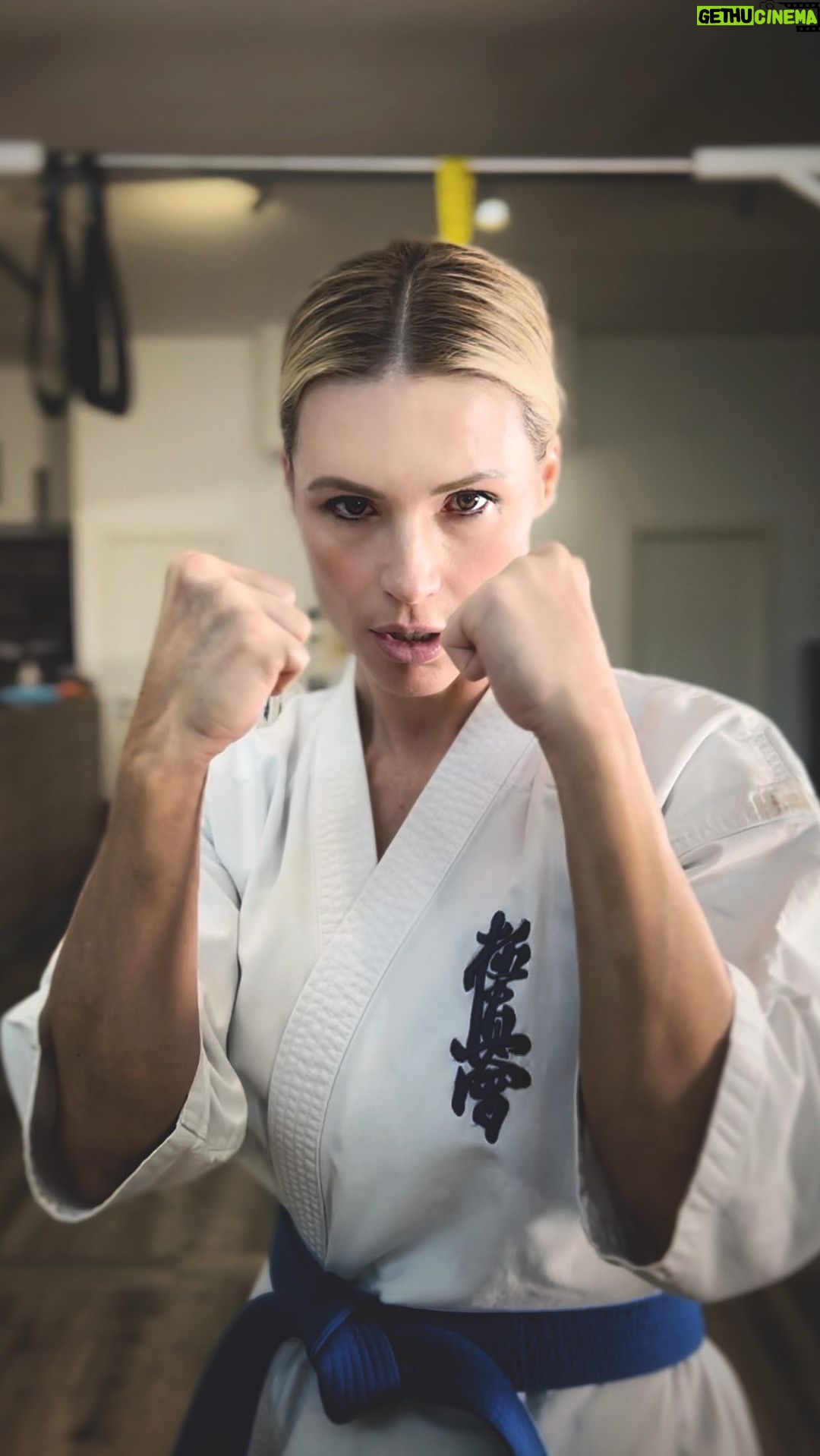 Michelle Hunziker Instagram – Il #KYOKUSHINKAI mi ha davvero aperto ...