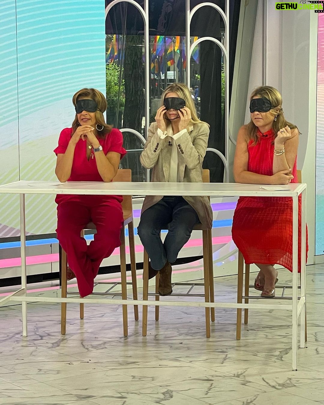 Michelle Pfeiffer Instagram – Had so much fun with these two this ...