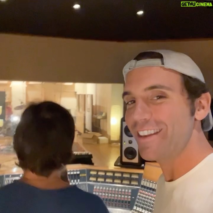 Mika Instagram – #sneakpeak from studio | Gethu Cinema