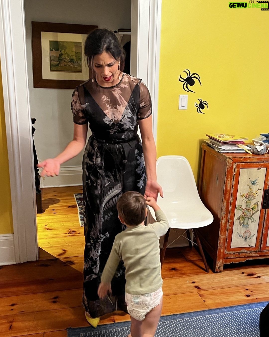 Morena Baccarin Instagram – Strike is over kid, I gotta go back to work ...