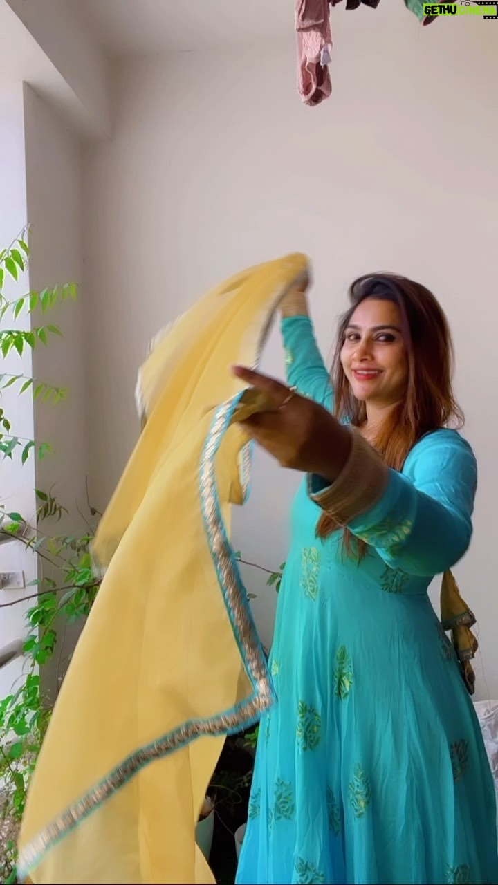 Myna Nandhini Instagram – Beautiful dress from @chakrabortymukta ...