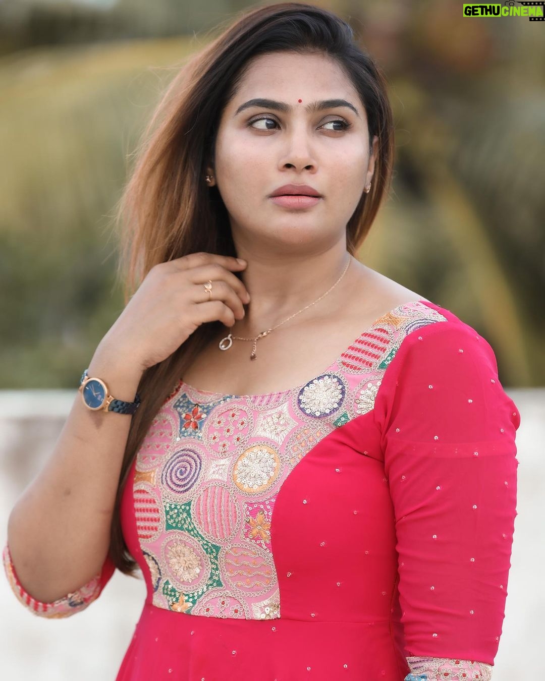 Myna Nandhini Instagram – Beautiful dress perfect stitch from @deepoo ...