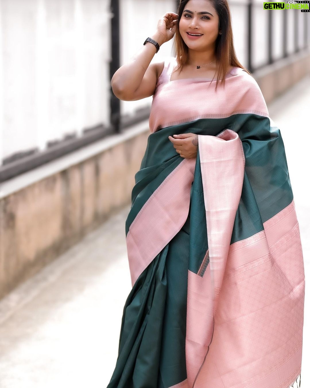 Actress Myna Nandhini HD Instagram Photos and Wallpapers May 2023 ...