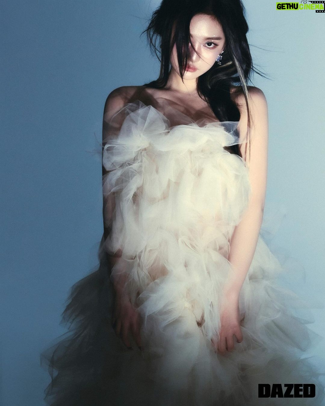 Actress Ning Yi Zhuo HD Instagram Photos and Wallpapers December 2023 ...