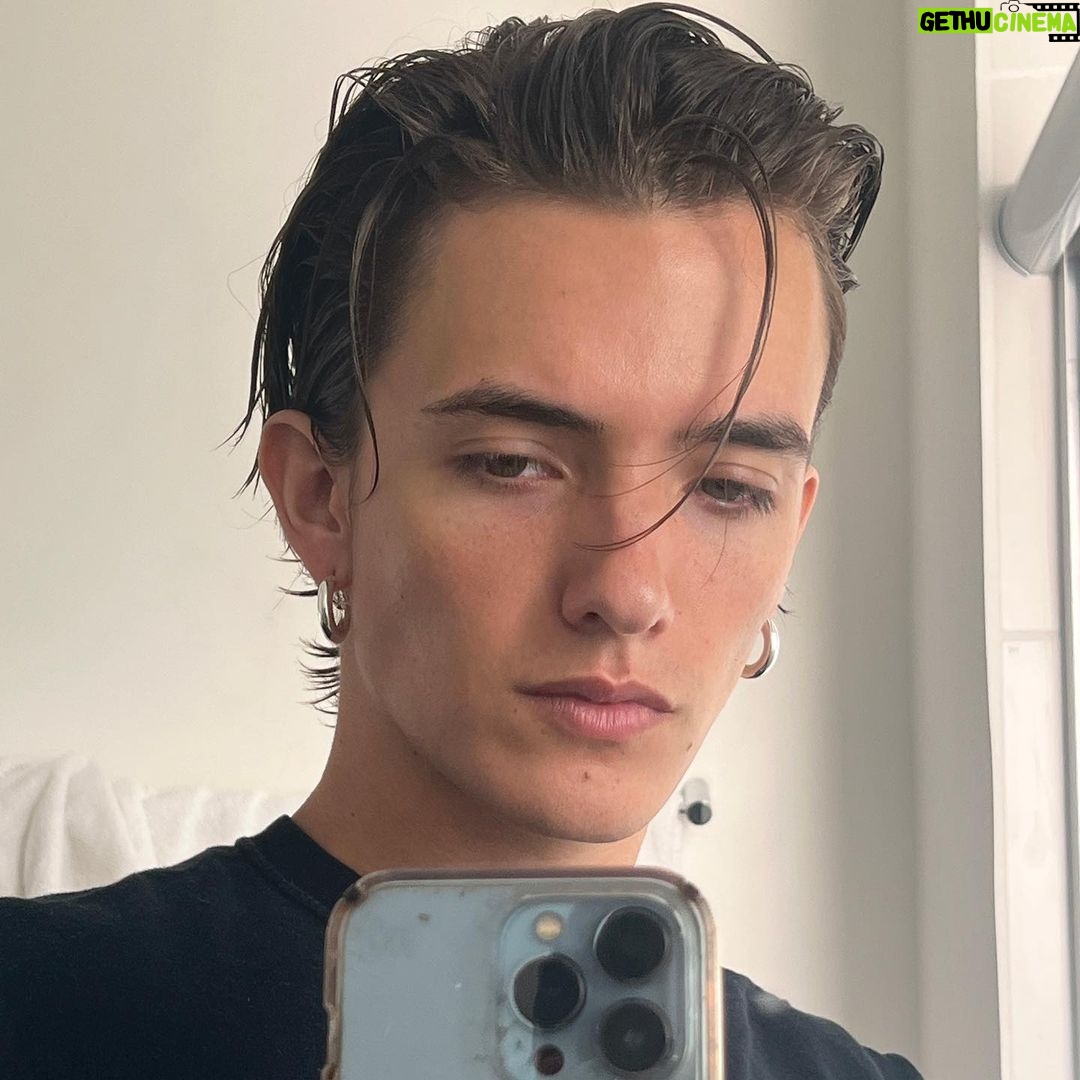 Noah Urrea Instagram – 22. I’m looking forward to what this year has in store 🍀 | Gethu Cinema