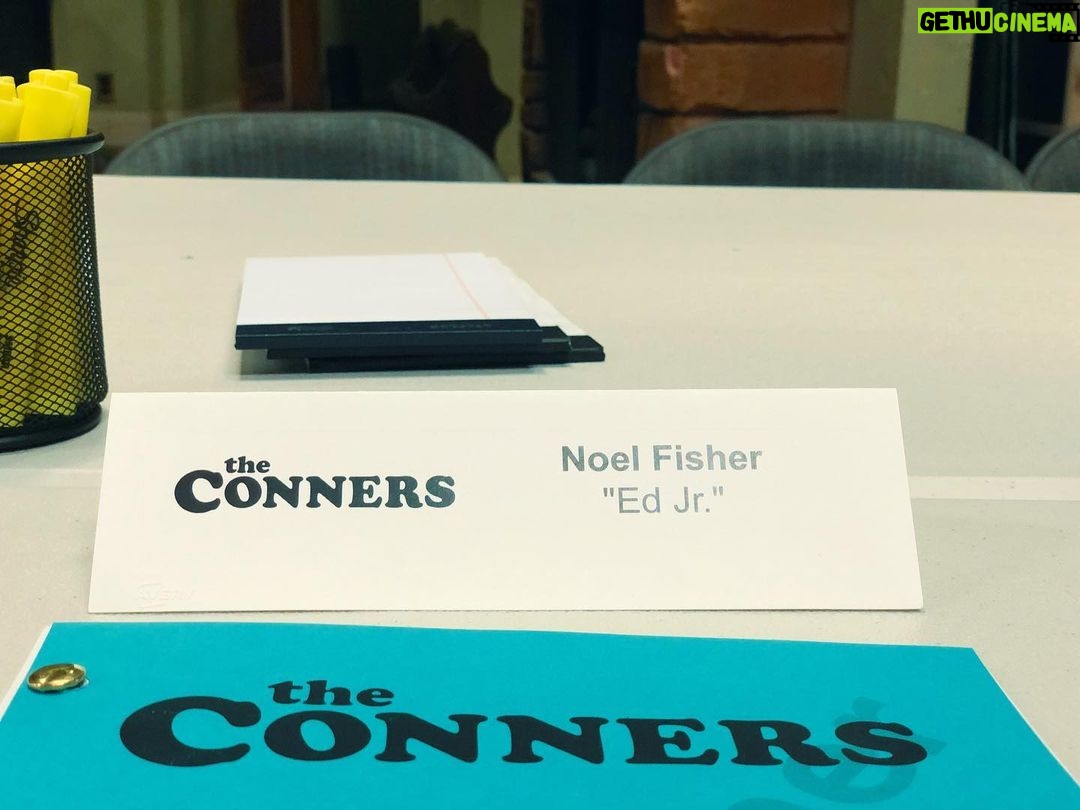 Noel Fisher Instagram – Well what do we have here? #TheConners #ABC ...