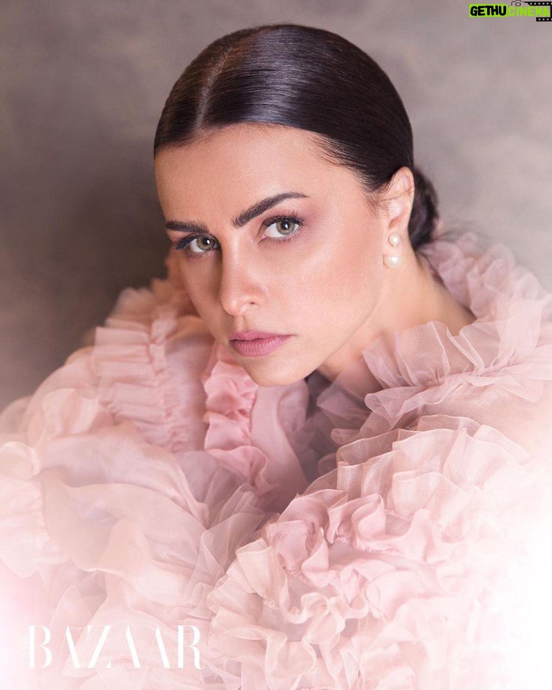 Nour Instagram – La vie en rose 🌸 @harpersbazaararabia | Gethu Cinema