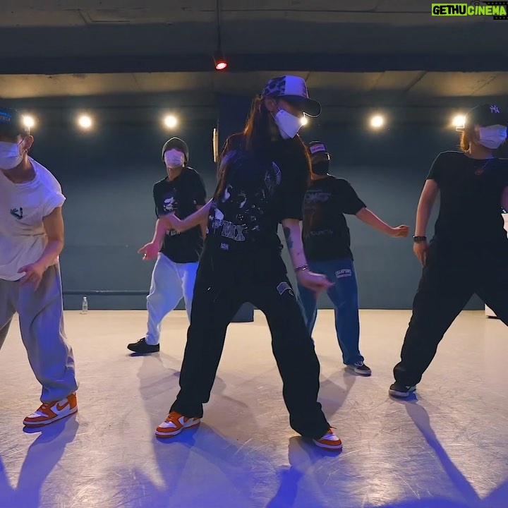 Noze Instagram – Zoom zoom🍬 #leikeli47 📍 @uplydance_ Choreo by @noze ...