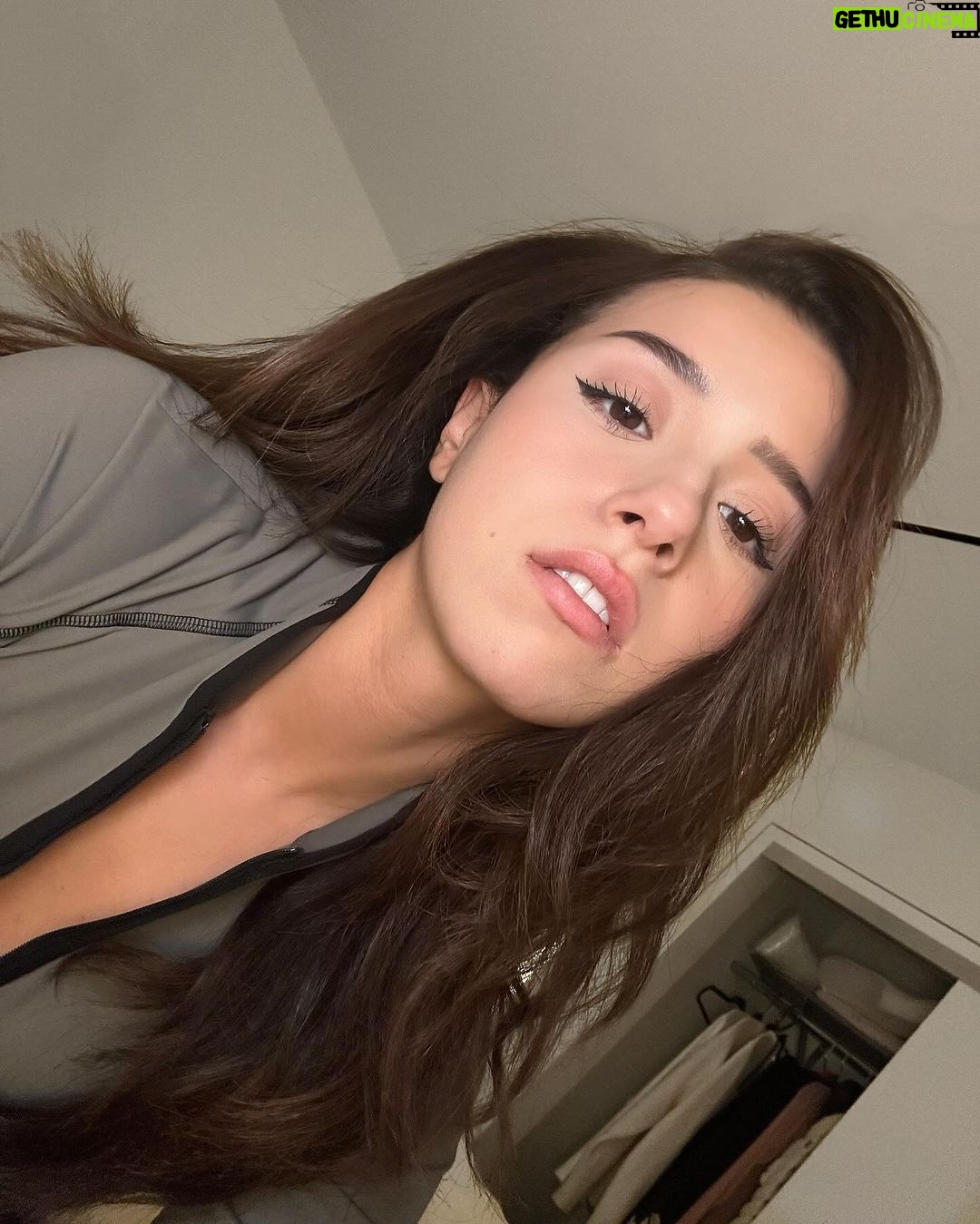 Actress Pokimane HD Instagram Photos and Wallpapers November 2023 ...