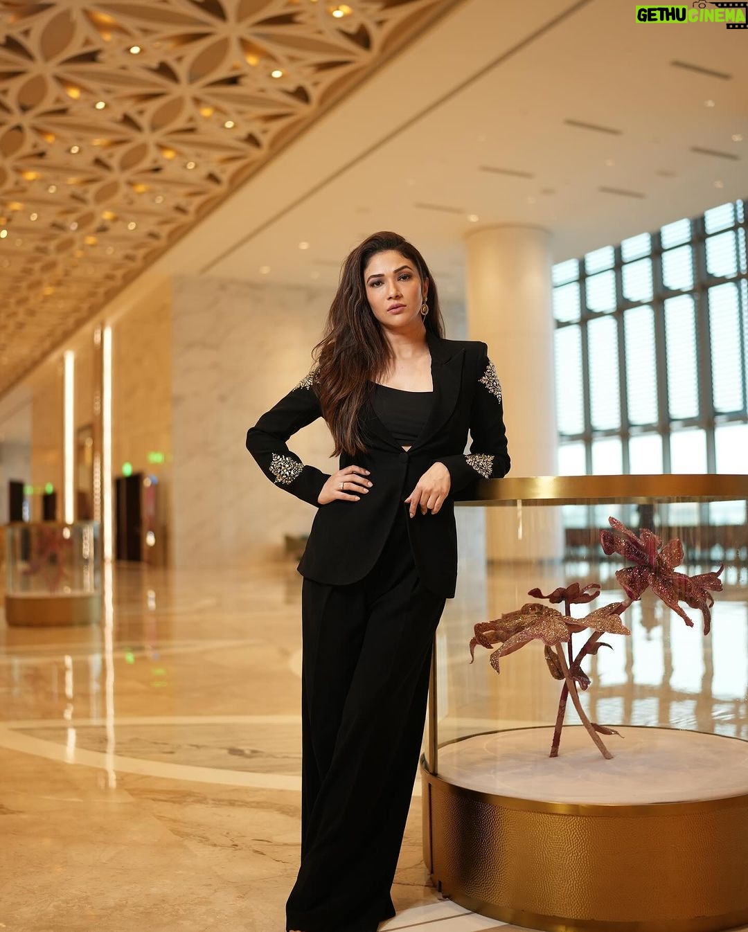 Actress Ridhima Pandit HD Instagram Photos and Wallpapers February 2024 ...