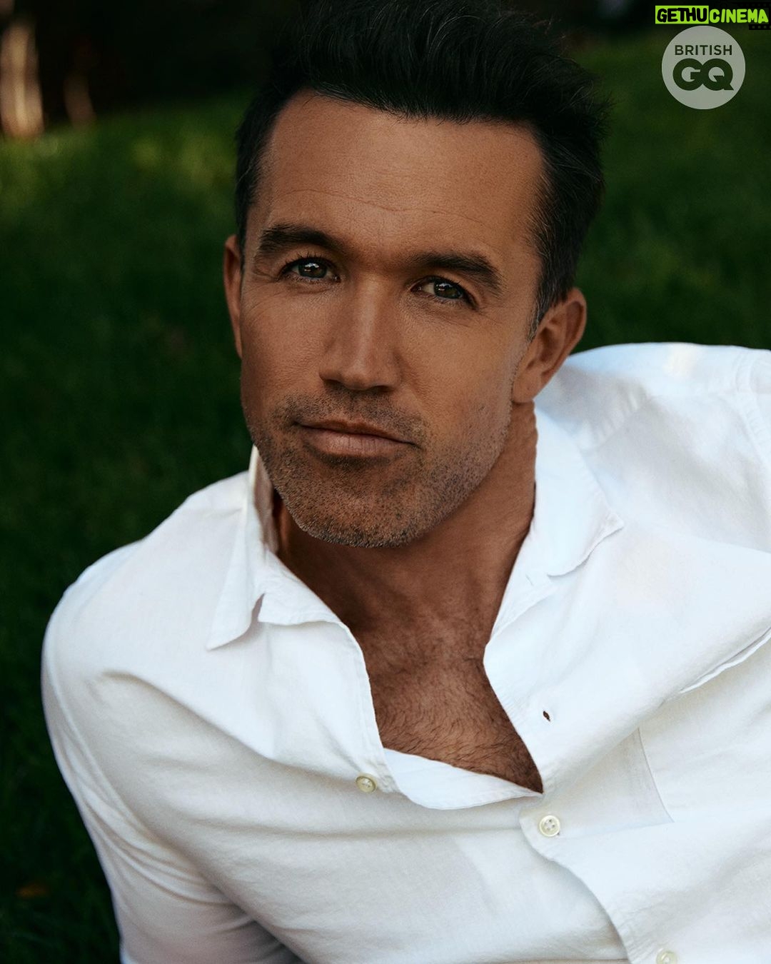 Actor Rob McElhenney HD Instagram Photos and Wallpapers June 2021 ...