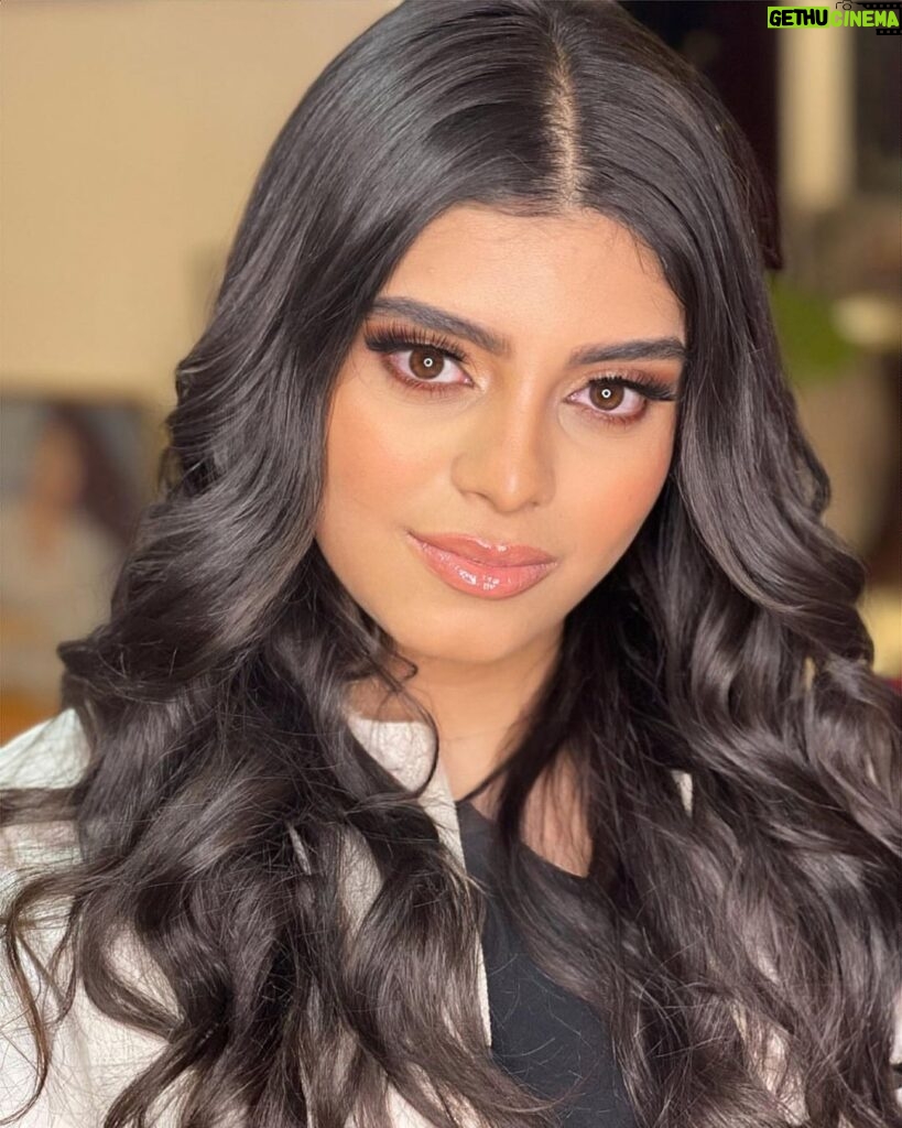 Actress Rogena HD Instagram Photos and Wallpapers April 2023 | Gethu Cinema