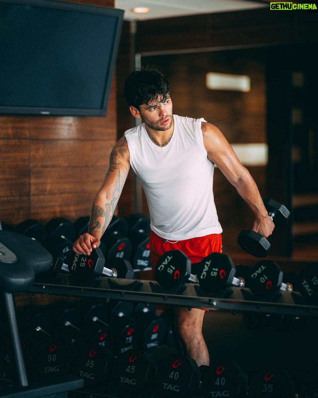 Ryan Garcia Instagram – Everyday striving to get better and better 🥊👑 ...