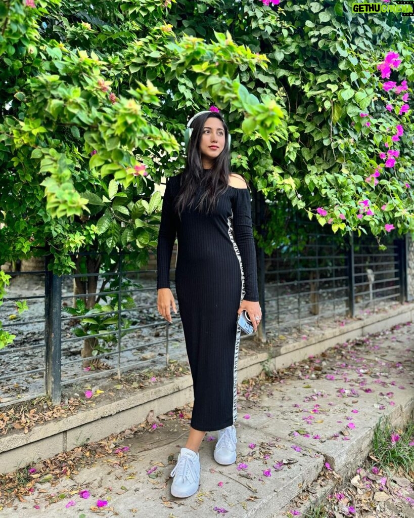 Actress Safa Kabir HD Instagram Photos and Wallpapers December 2023 ...