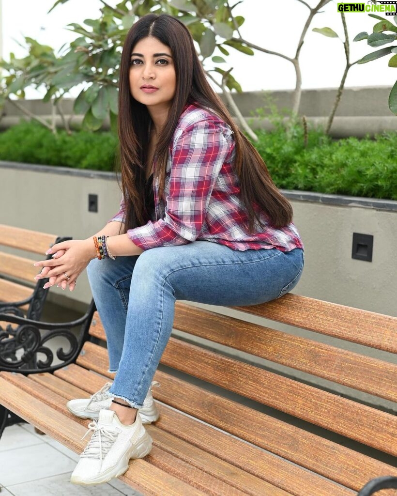 Actress Sandipta Sen HD Instagram Photos and Wallpapers March 2024 ...