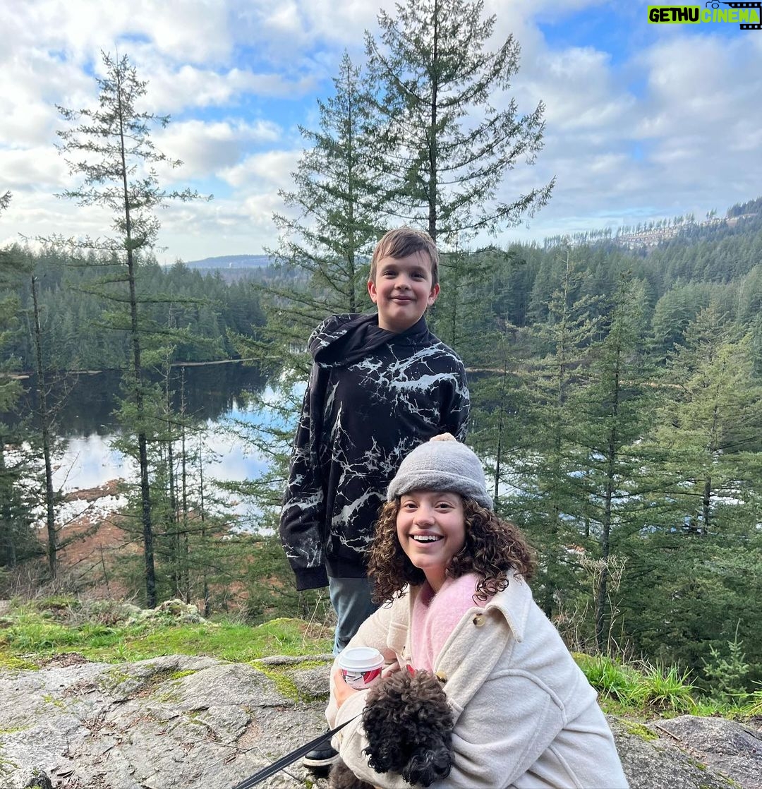 Actress Sarah Jeffery HD Instagram Photos and Wallpapers January 2024 ...