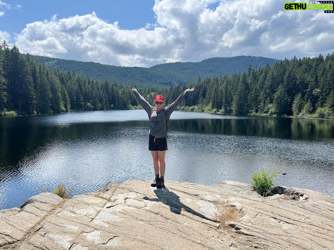 Sarah Wayne Callies Instagram – life. is. good. | Gethu Cinema