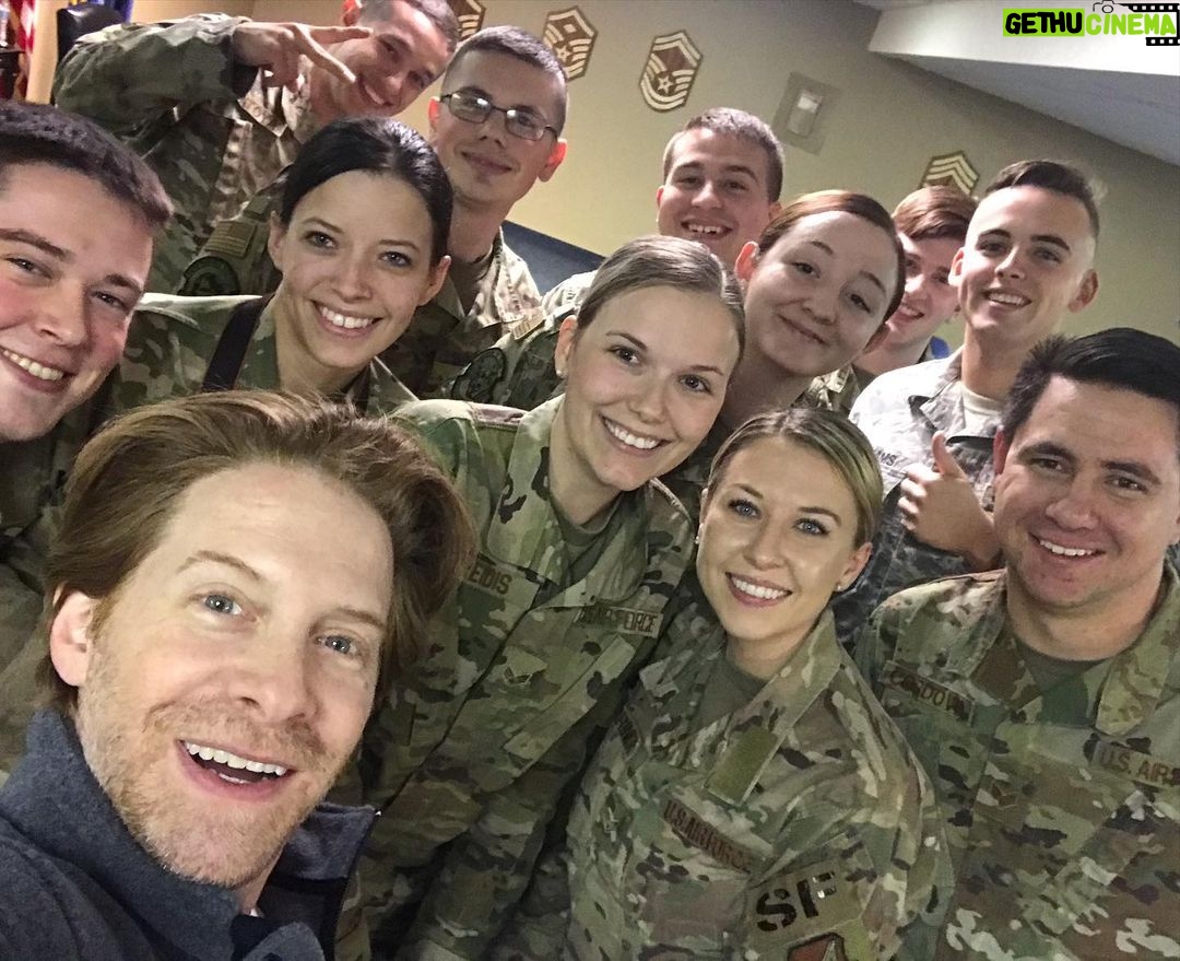 Seth Green Instagram – USO tour 2019!! Thanks to all these brave people ...