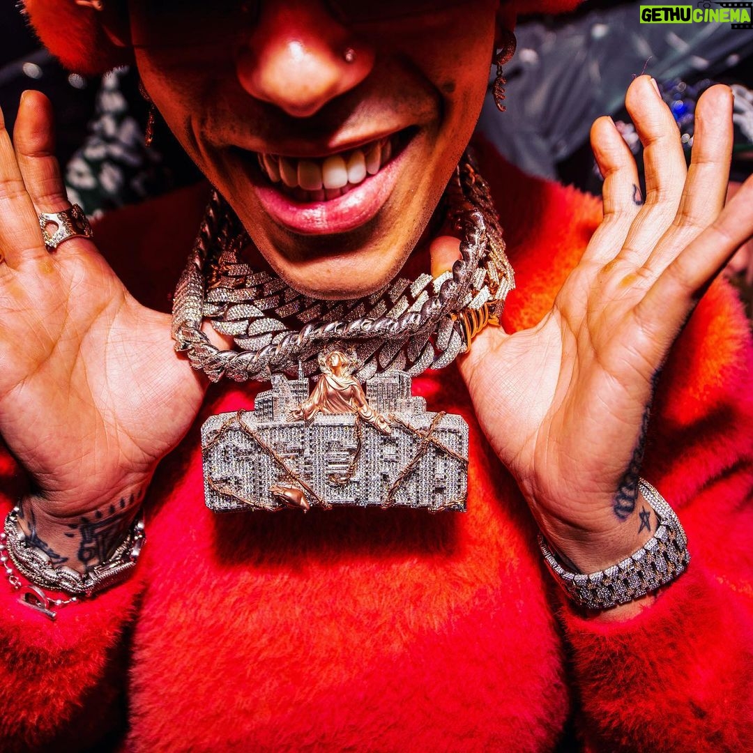 Sfera Ebbasta Instagram – 1 Kilo 🇮🇹 @a_jewellers Milan, Italy | Gethu ...