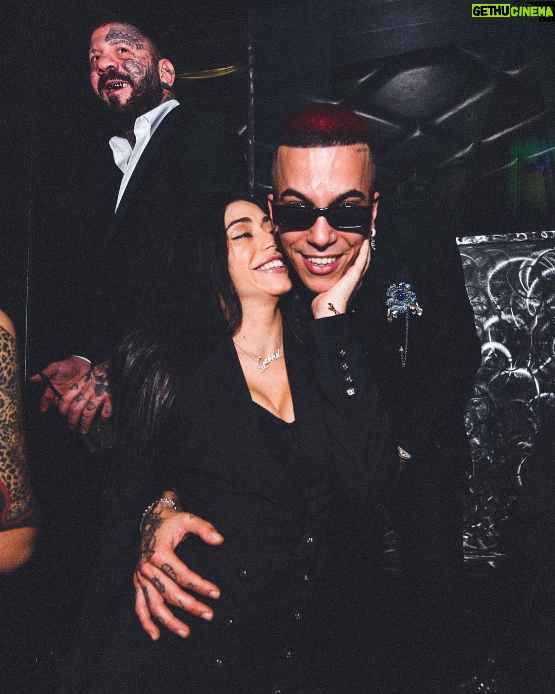 Sfera Ebbasta Instagram – Puoi vincere con noi, o puoi guardarci ...