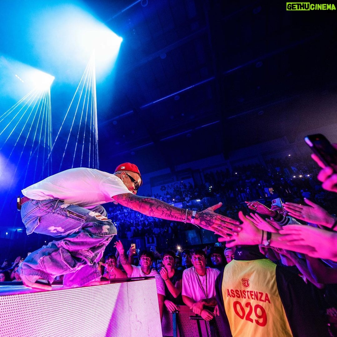 Sfera Ebbasta Instagram – Rimini è stato solo l’inizio, ci vediamo ...