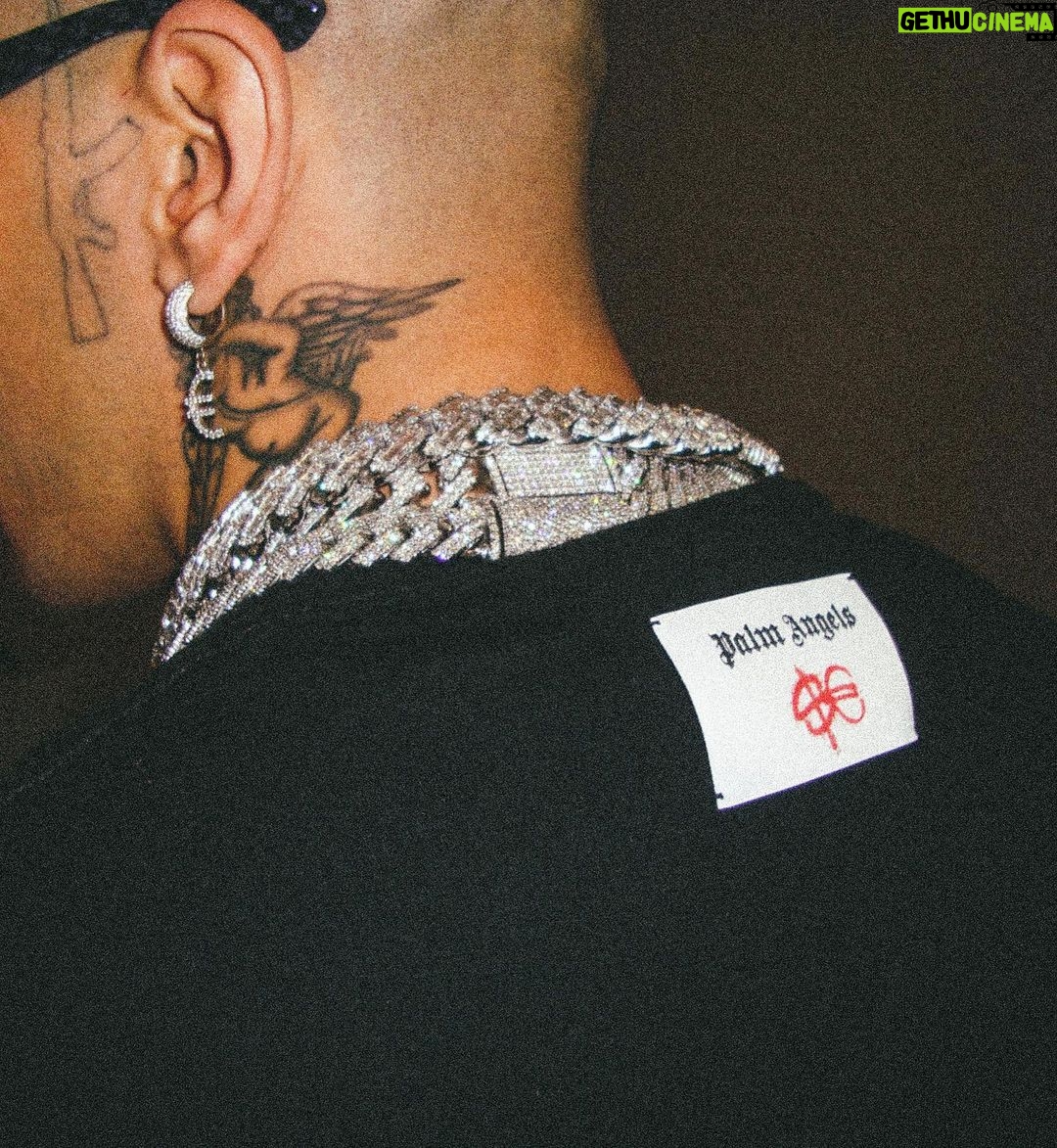 Sfera Ebbasta Instagram – Consumo le suole dietro ad un sogno più ...