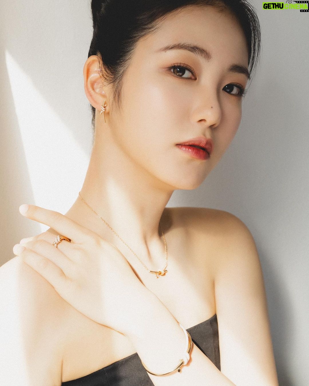 Actress Shin Ye-eun HD Instagram Photos and Wallpapers April 2024 ...