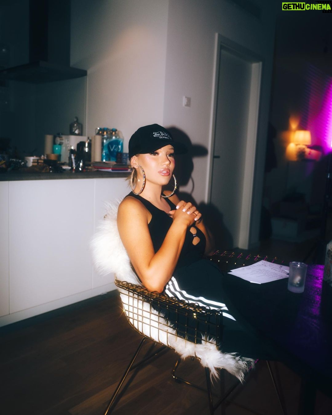 Shirin David Instagram – letzte home session wieder sweet gewesen ...