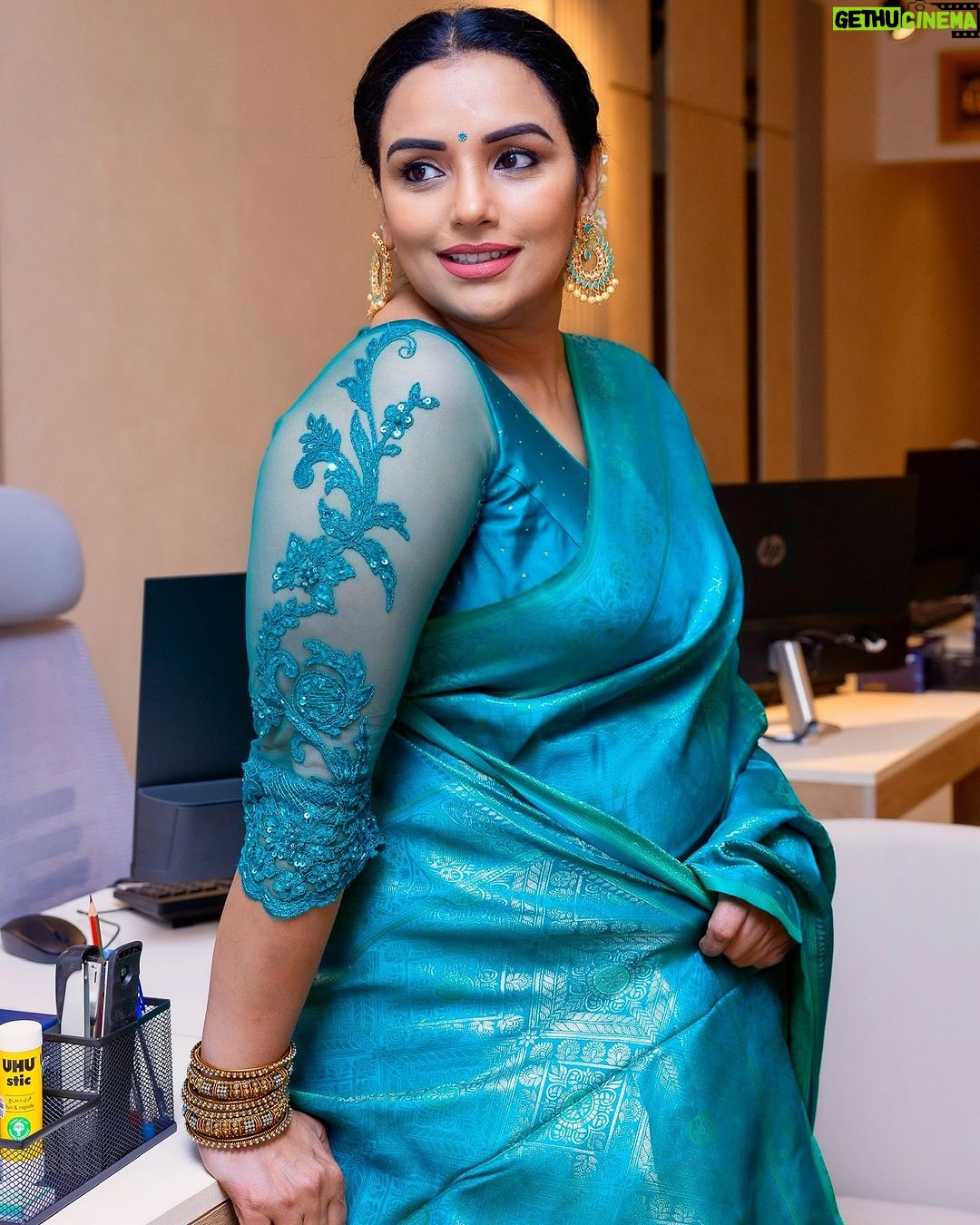 Actress Shweta Menon HD Instagram Photos and Wallpapers March 2024 ...