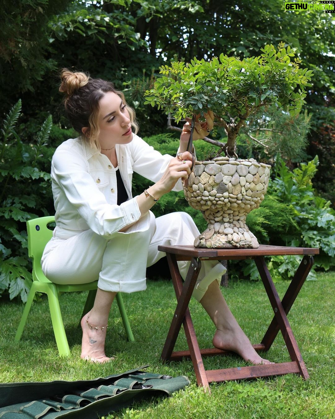 Actress Sinem Kobal HD Instagram Photos and Wallpapers March 2024 | Gethu Cinema