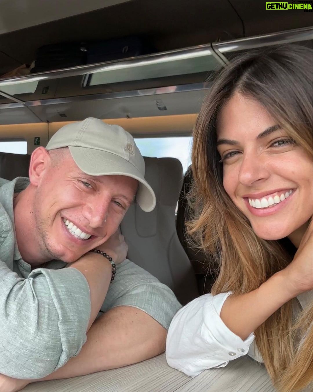 Stephanie Cayo Instagram – Así empezaba Julio.. 🤍🚗 – Julio was just ...