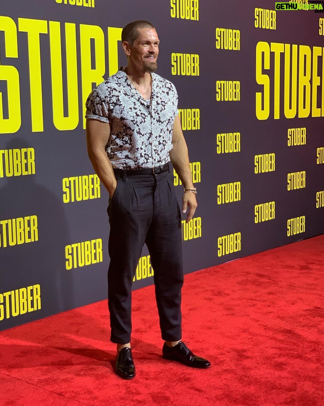 Steve Howey Instagram – Stuber premiere red carpet Styled by ...