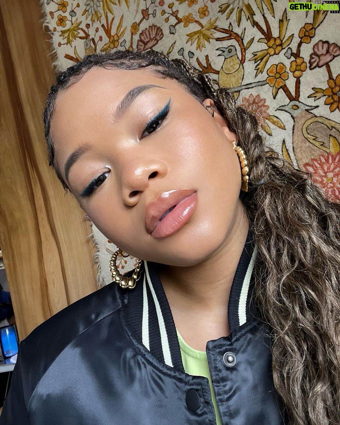 Storm Reid Instagram – You catch flies with honey, but you catch more ...