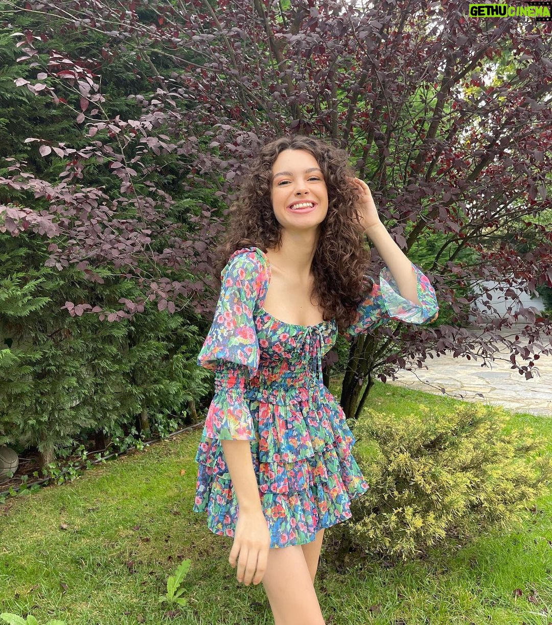 Actress Su Burcu Yazgı Coşkun HD Instagram Photos and Wallpapers ...