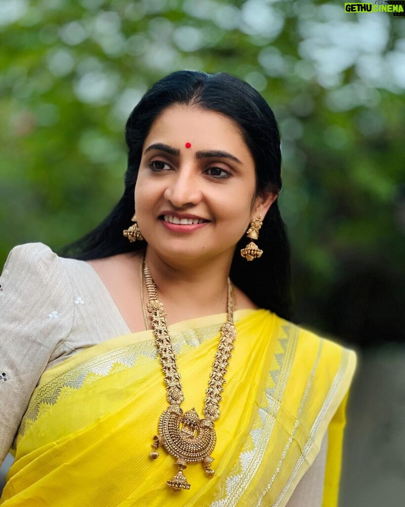 Actress Sujitha HD Instagram Photos and Wallpapers January 2024 | Gethu ...