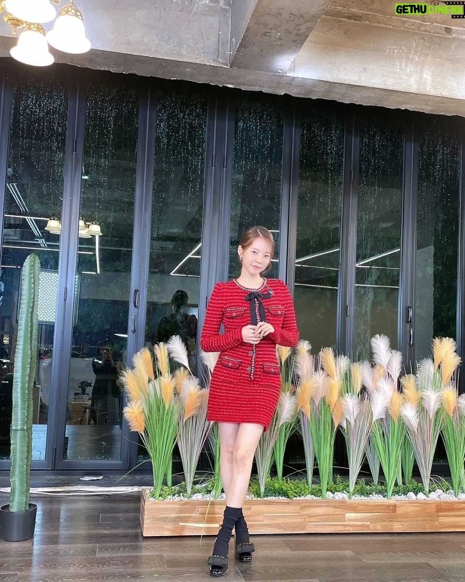 Sunny Instagram – 장시간 촬영에도 웃으면 복이……와요?…🥺 #comingsoon | Gethu Cinema