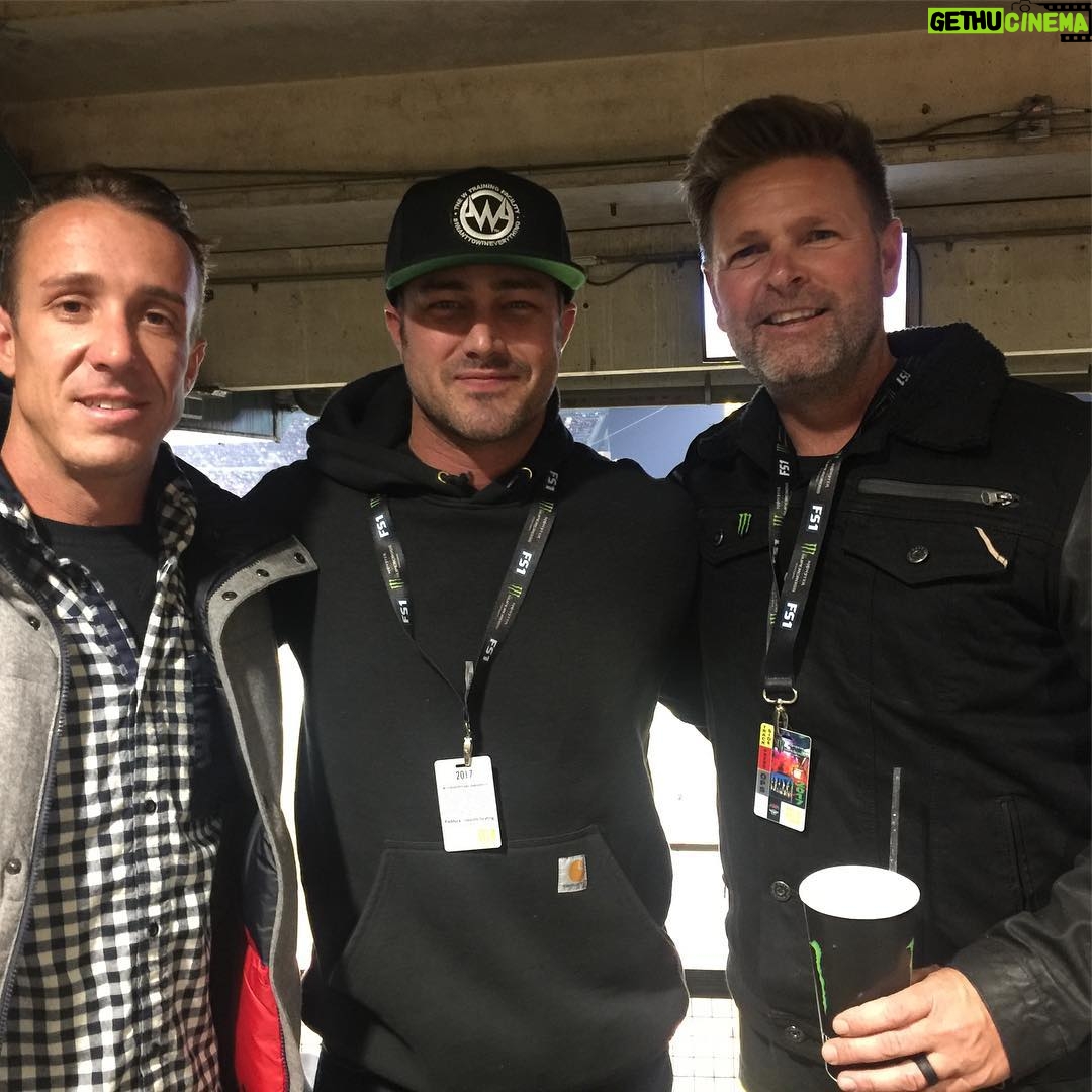 Taylor Kinney Instagram – More from Anaheim, pretty rad to meet this ...