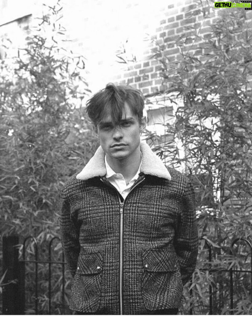 Actor Thomas Doherty HD Instagram Photos and Wallpapers March 2021 ...