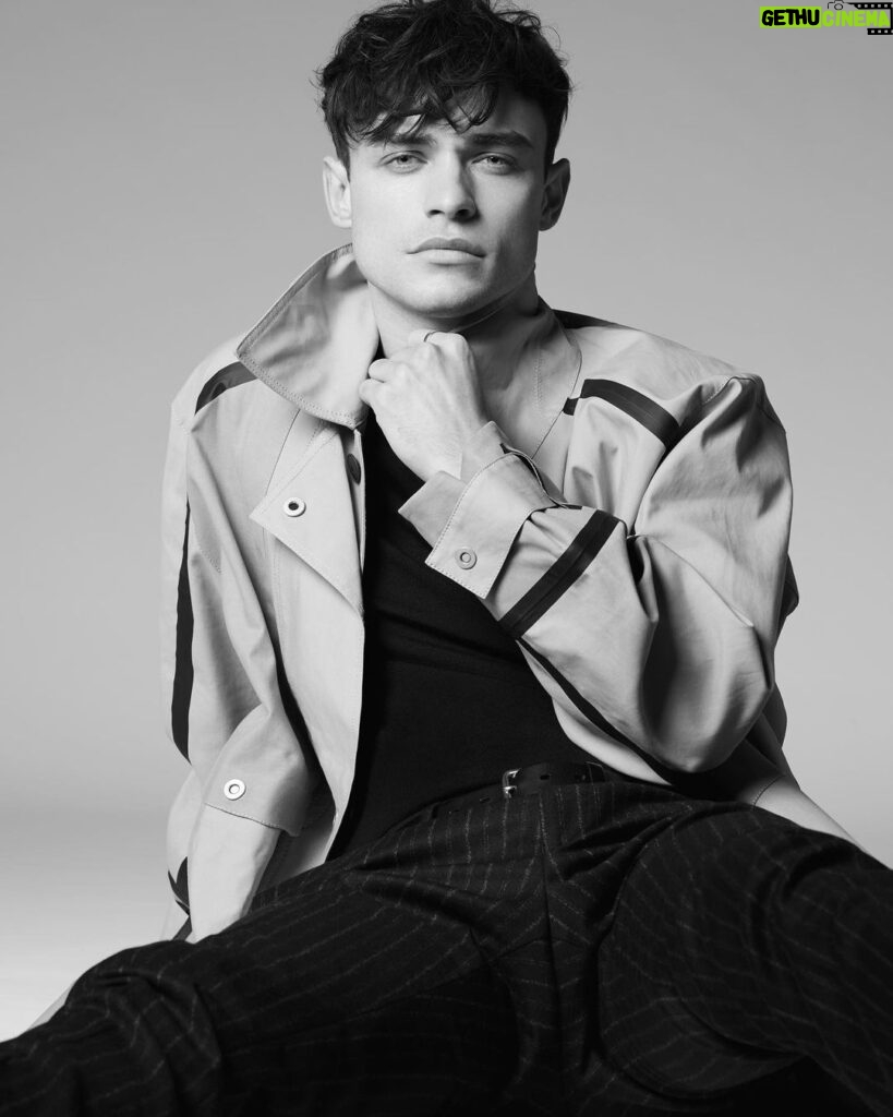 Actor Thomas Doherty HD Instagram Photos and Wallpapers August 2020 ...